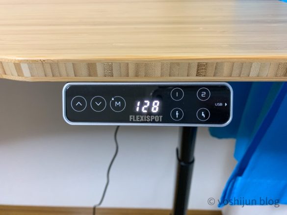 【FLEXISPOT E8 Bamboo】子育て世代に助かる電動昇降スタンディングデスク
